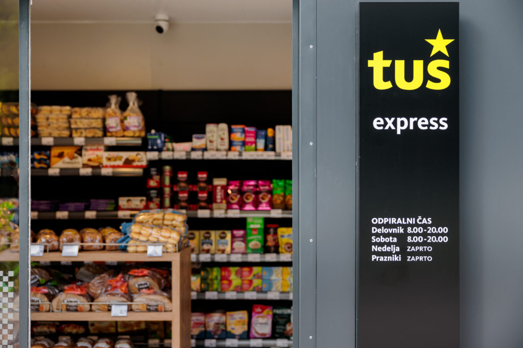 Mobilna trgovina Tuš v River Campingu Bled ponovno odprta - Tuš trgovine